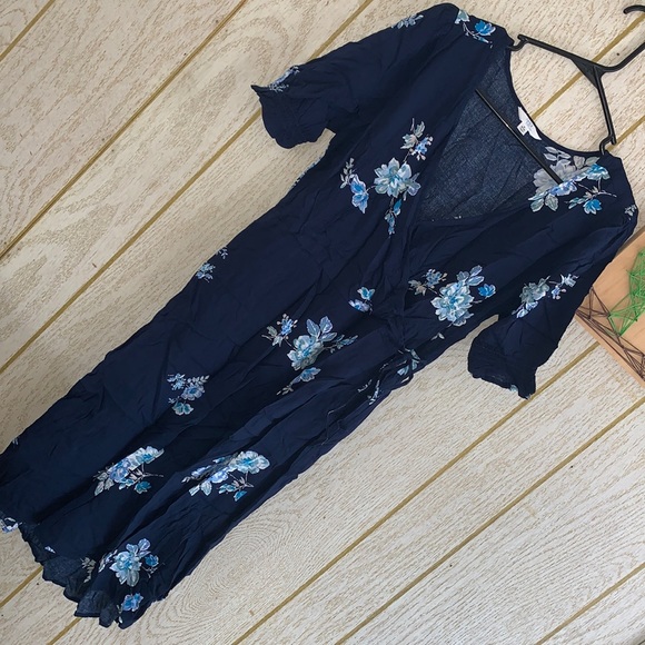 Time and Tru | Dresses | Blue Floral Time And Tru Tie Wrap Dress | Poshmark